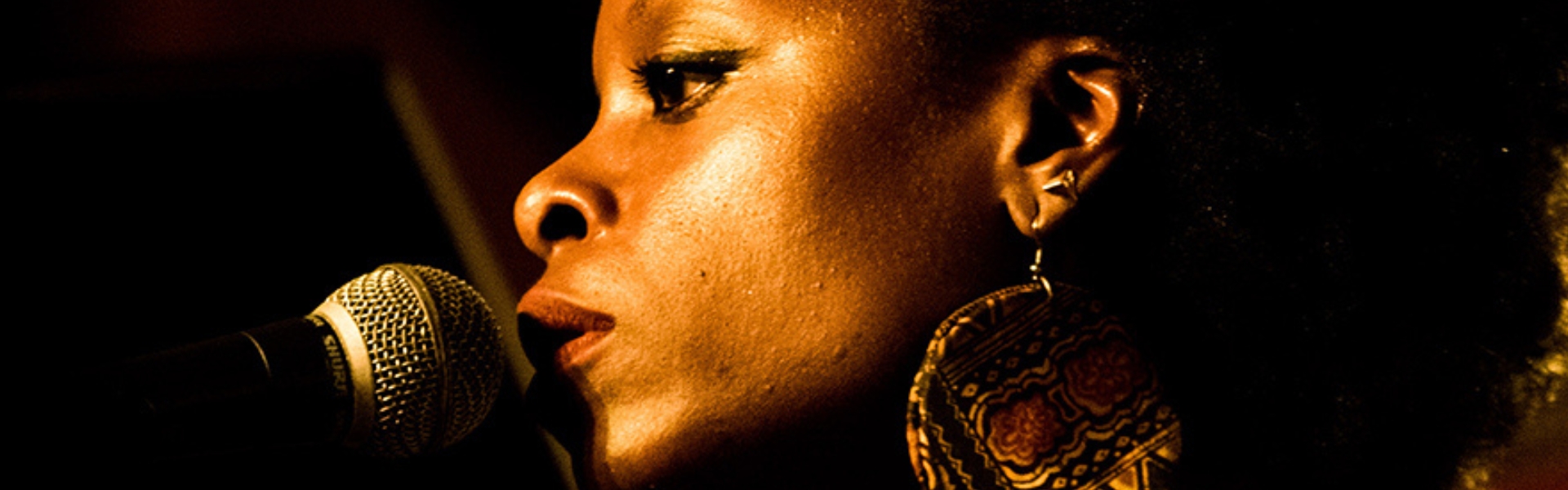 Astrid Jones and The Blue Flaps - Círculo de Bellas Artes